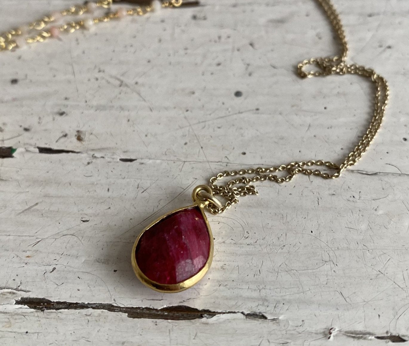 ruby stone necklace 24k gold plated Unico